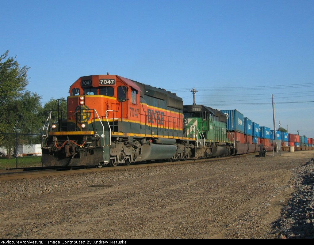 BNSF 7047